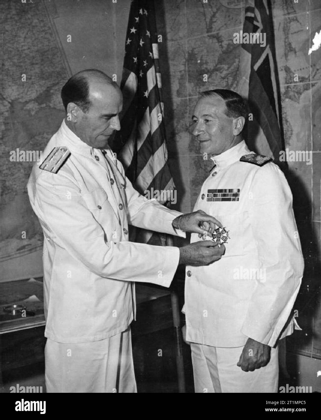 Legion des verdienstgrads des kommandanten Schwarzweiß-Stockfotos und ...