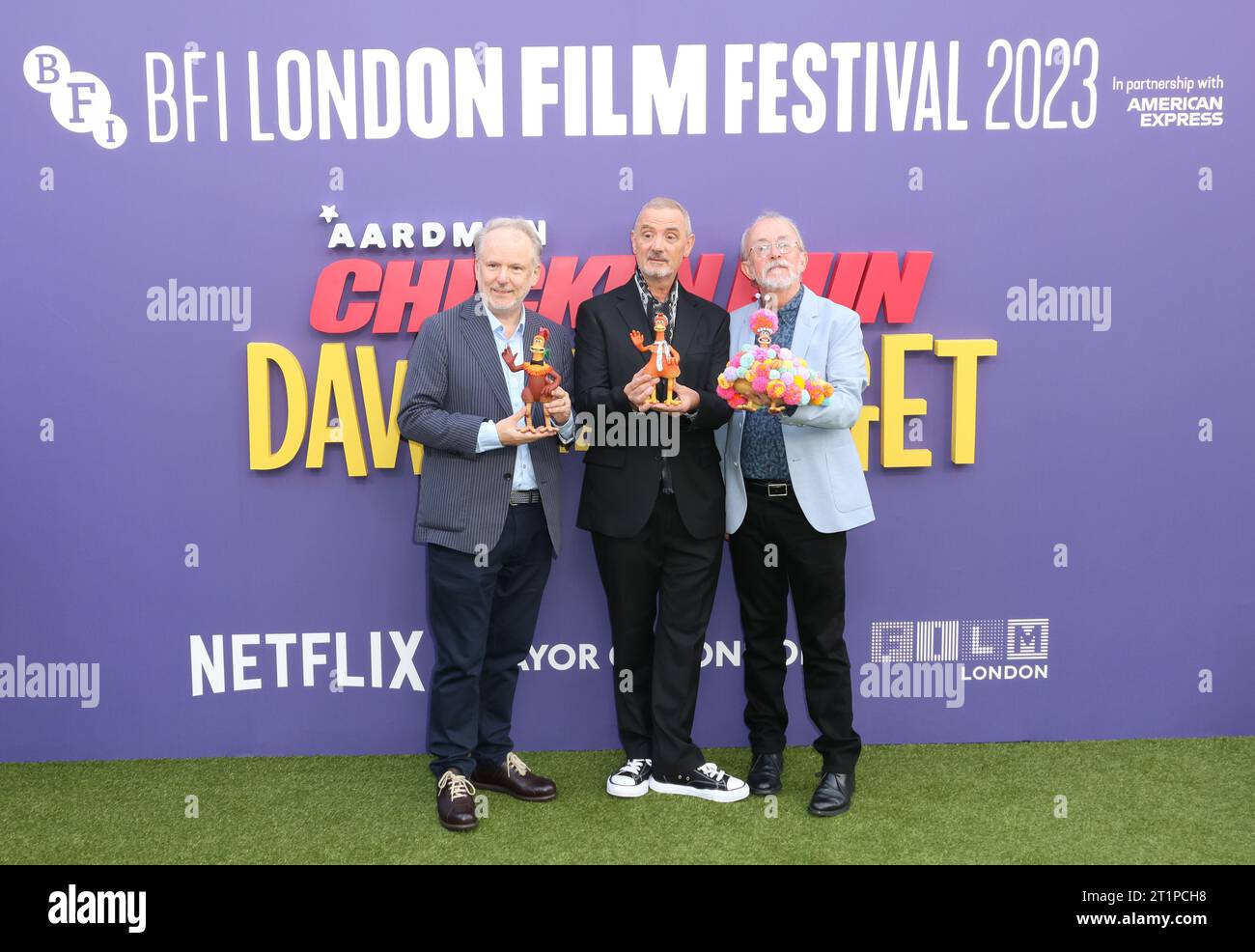 Nick Park mit Chicken Character Rocky, Sam Fell mit Chicken Character ...