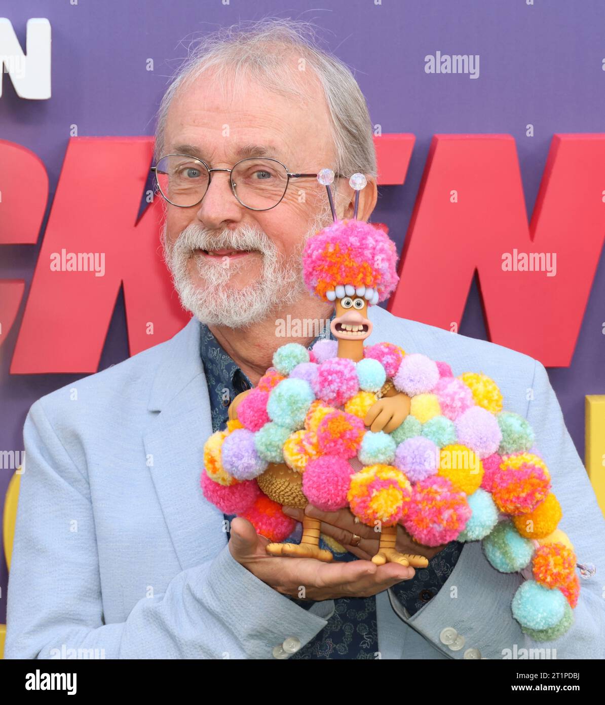 Peter Lord und Chicken Character Babs, Chicken Run: Dawn of the Nugget ...
