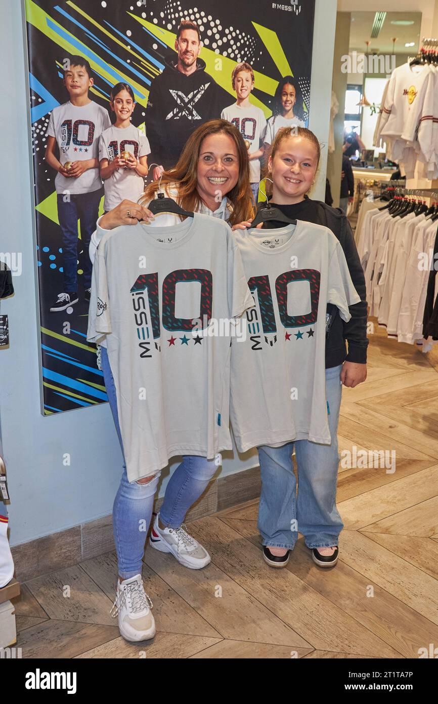 Alexandra Keller mit Tochter Haley - Family Launch, Unterhaltung und lecker Essen im Hard Rock ...