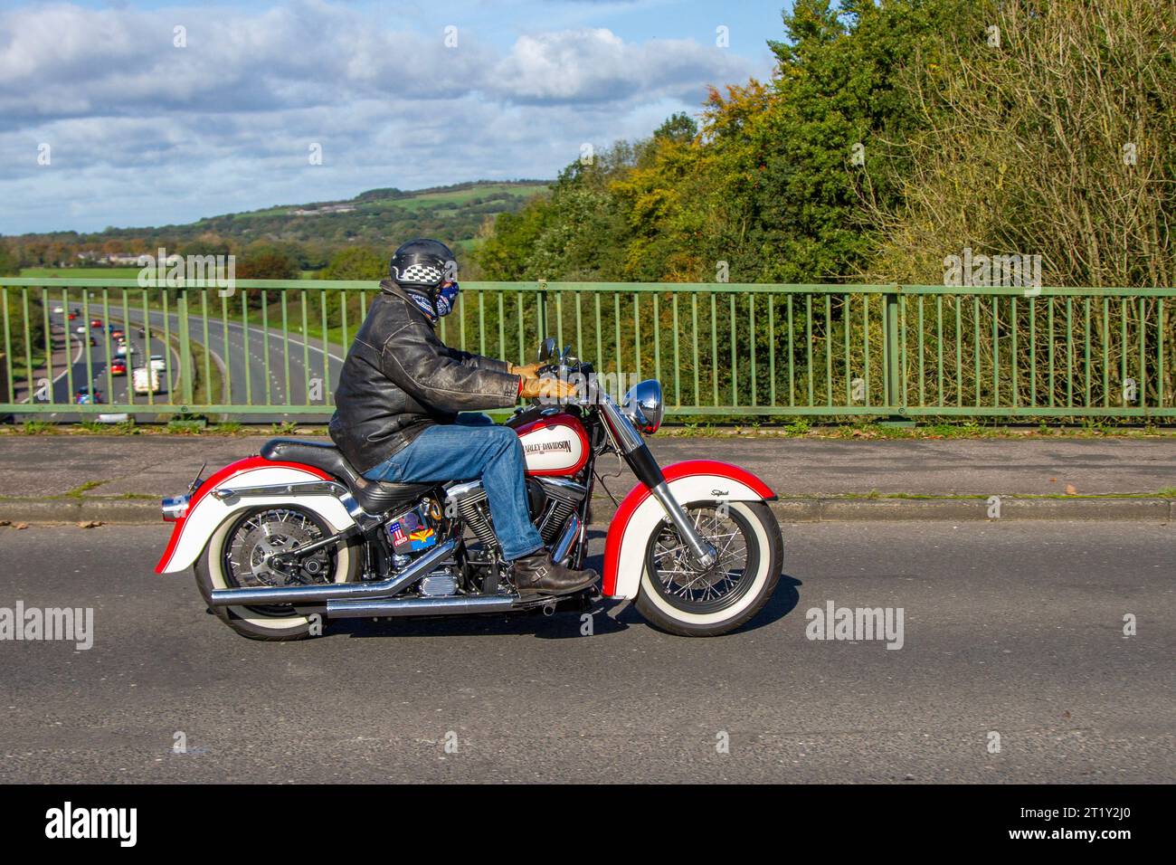 White harley davidson -Fotos und -Bildmaterial in hoher Auflösung – Alamy