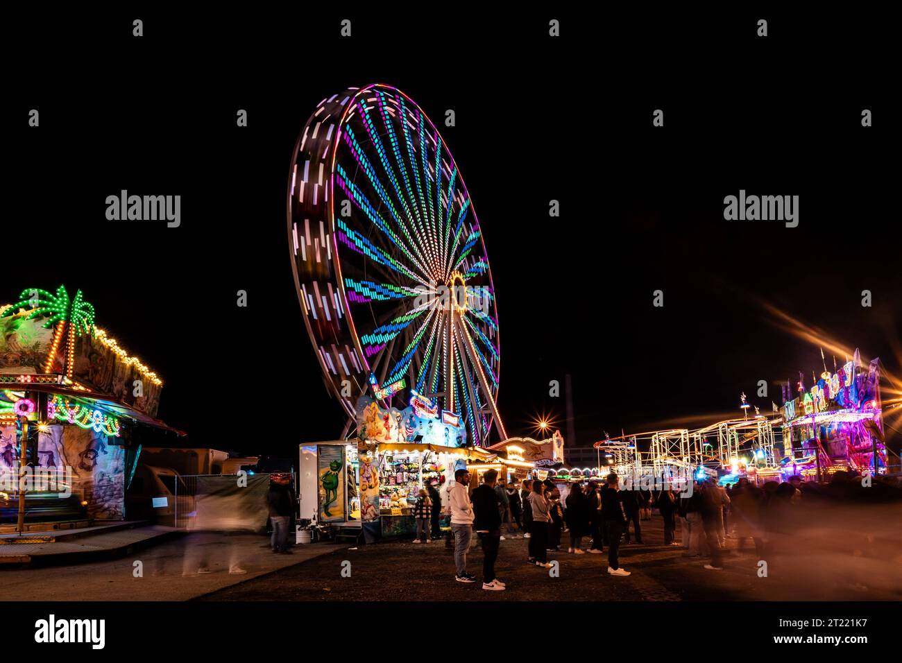 Feature Kirmes/Oktoberfest 15.10.2023, Symbolfoto/Illustrationsbild ...