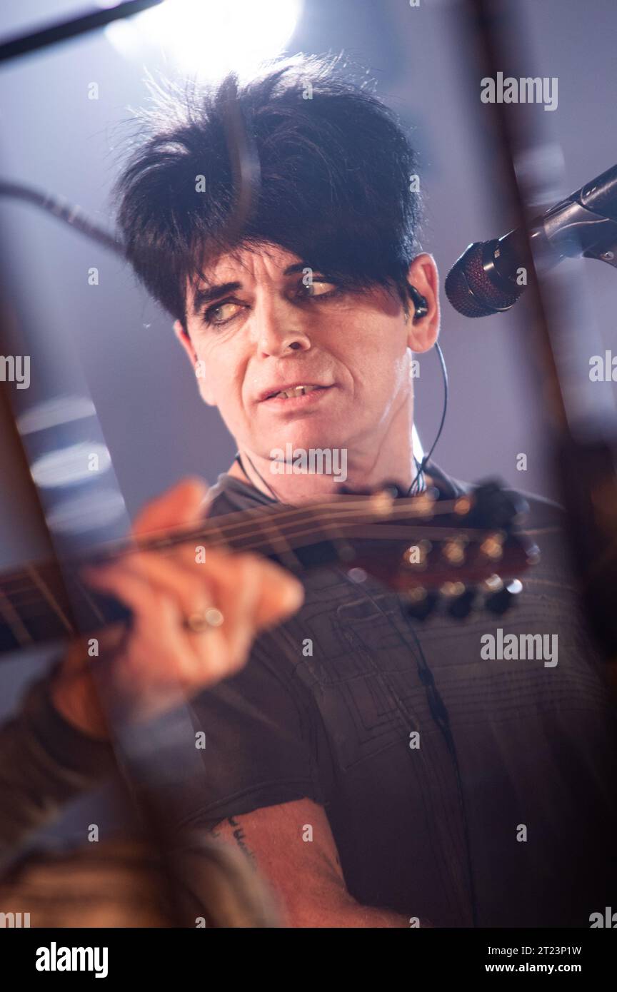 Gary numan fotos 2023 tour -Fotos und -Bildmaterial in hoher Auflösung ...