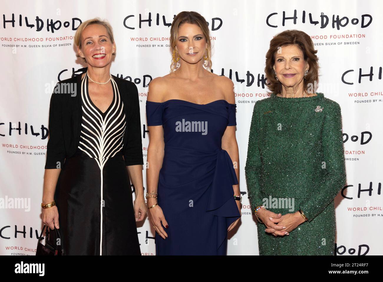 Die schwedische Prinzessin Madeleine und Königin Silvia mit Camilla ...