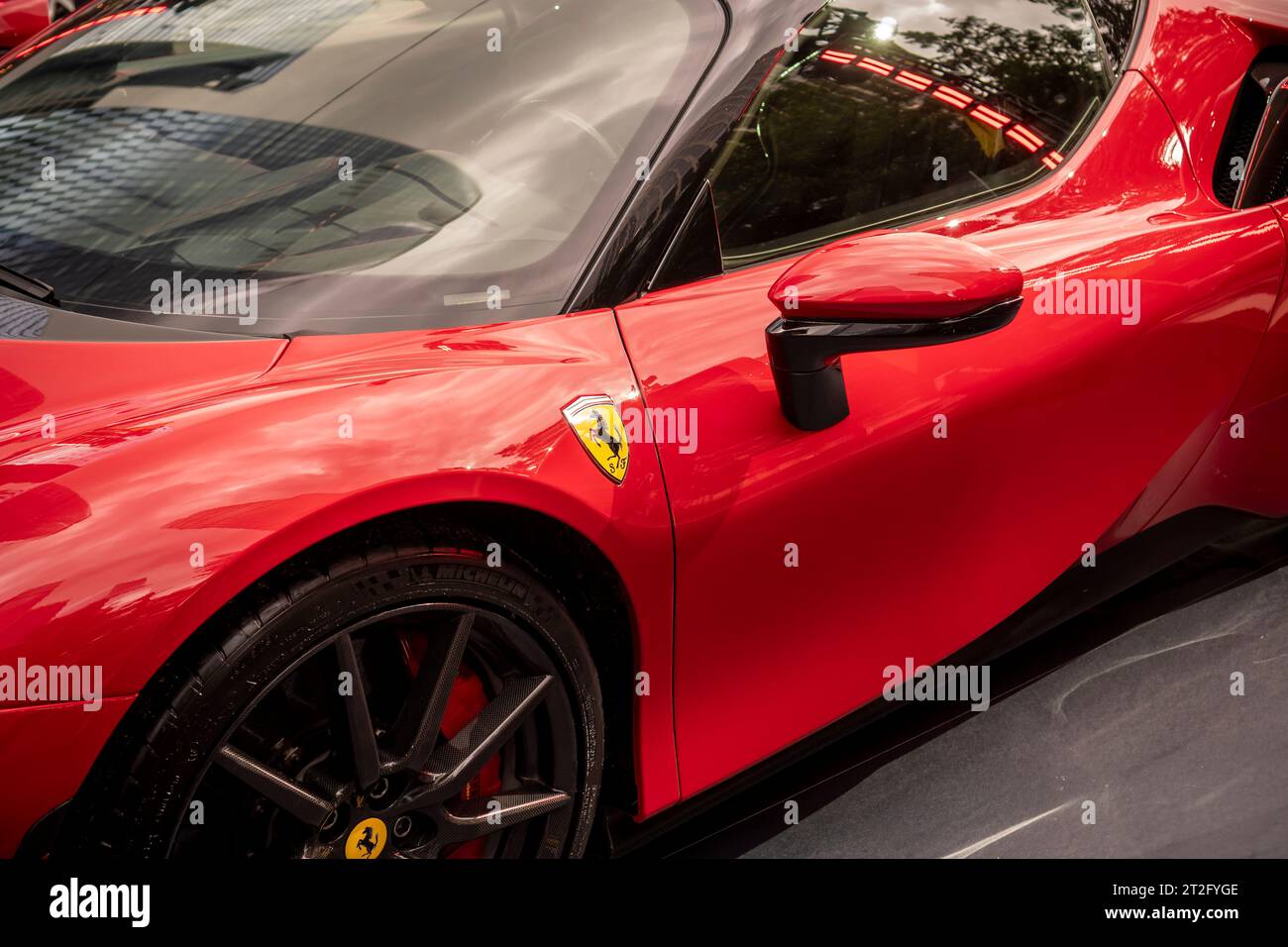 Sportwagenliebhaber sabbern am Dienstag, den 17. Oktober 2023, in ...