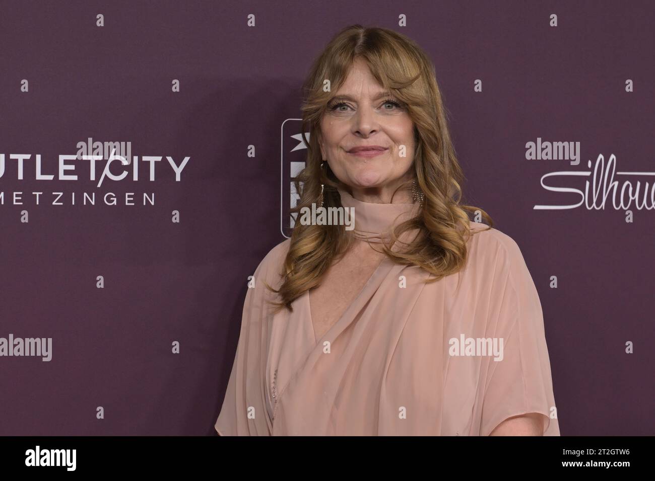 Nastassja kinski con i bambini -Fotos und -Bildmaterial in hoher Auflösung – Alamy