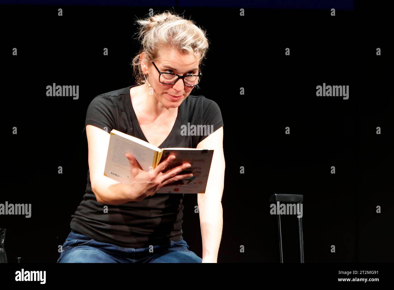 Frauke Angel bei der lit.Kid.Ruhr 2023 Veranstaltung Tagebuch eines ...