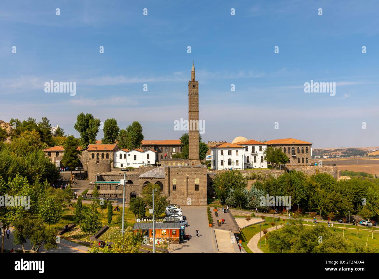 Hazrat suleiman moschee -Fotos und -Bildmaterial in hoher Auflösung – Alamy