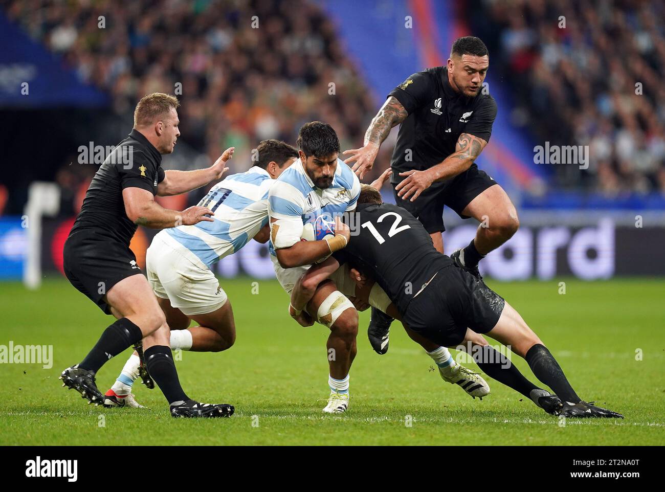 Der Argentinier Rodrigo Bruni wird im Halbfinalspiel der Rugby ...