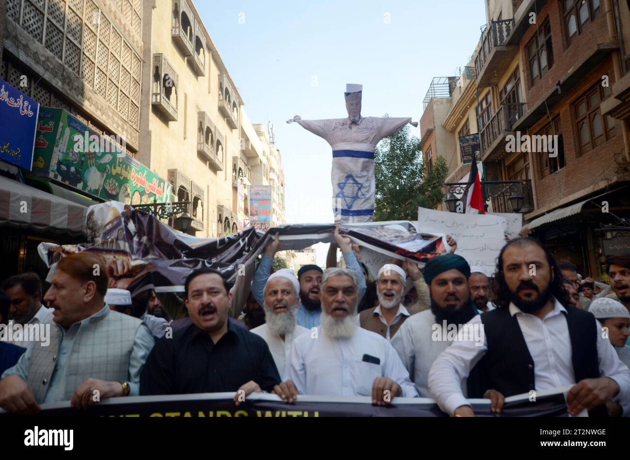 Peshawar, Peshawar, Pakistan. Oktober 2023. Das pakistanische Volk ...