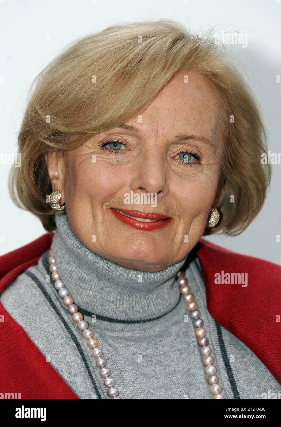 Ruth maria kubitschek -Fotos und -Bildmaterial in hoher Auflösung – Alamy