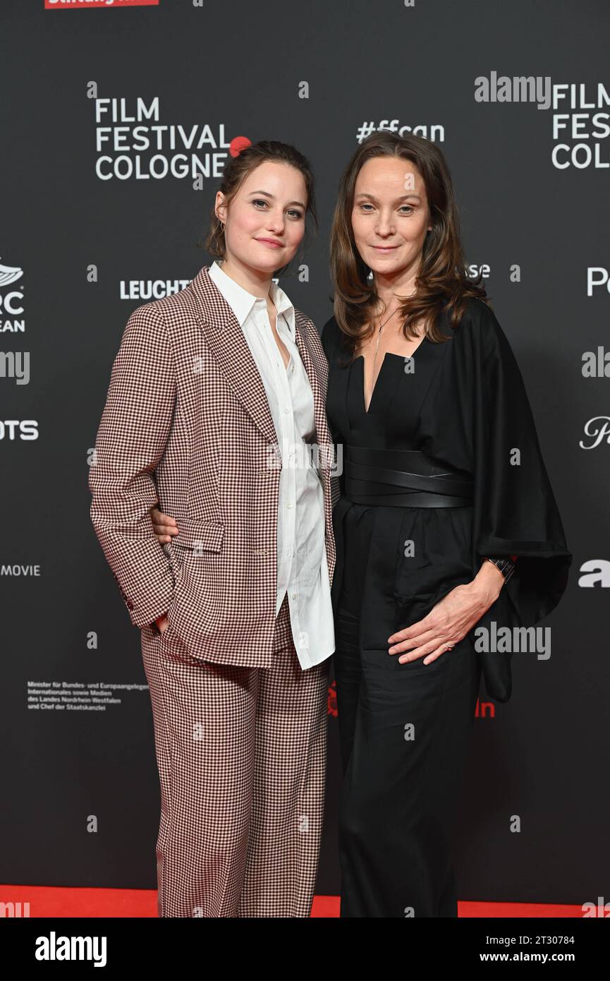 Schauspielerin Dominique Devenport und Schauspielerin Jeanette Hain, l ...
