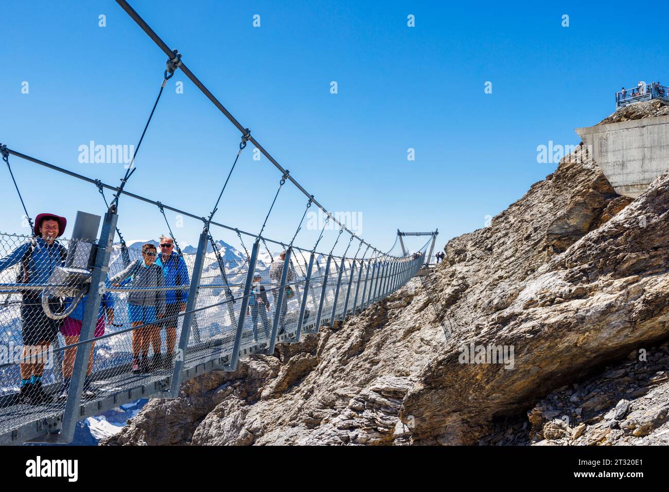 Der Titlis Cliff Walk, die höchste Hängebrücke Europas, Klein Titlis ...