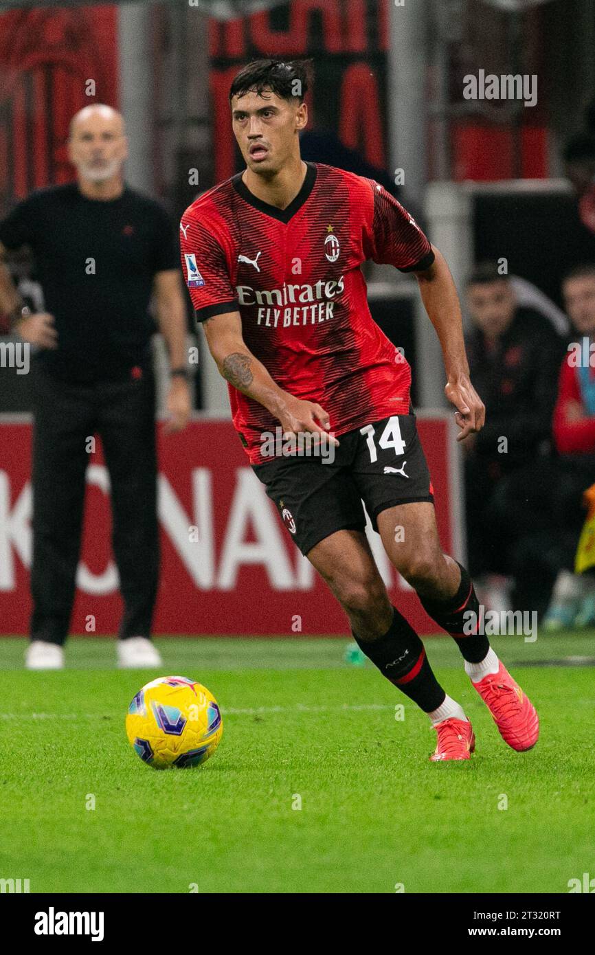 Tijani reijnders ac milan -Fotos und -Bildmaterial in hoher Auflösung ...