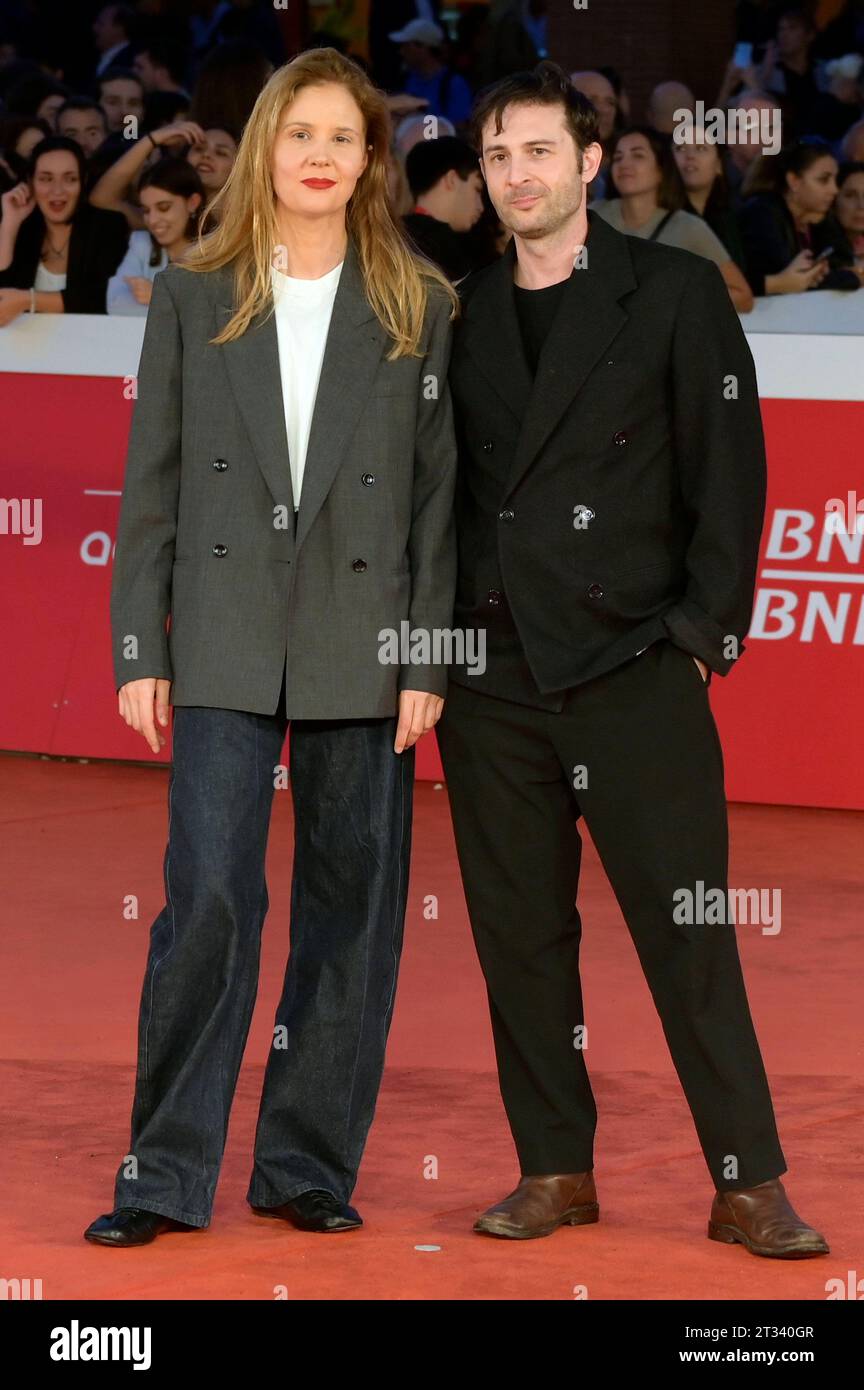 Justine Triet und Arthur Harari bei der Premiere des Kinofilms Anatomie ...