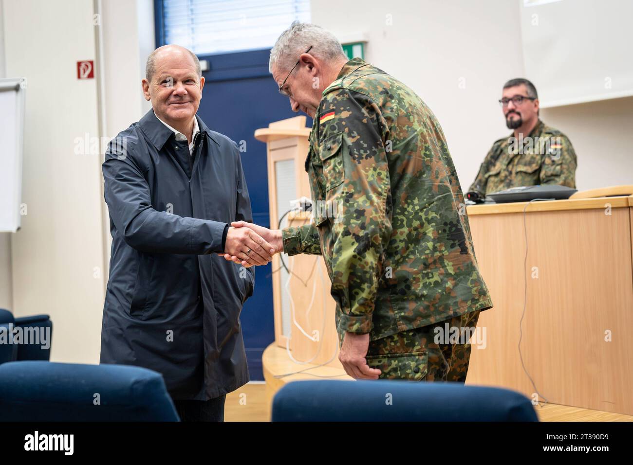 Generalleutnant der luftverteidigung -Fotos und -Bildmaterial in hoher ...