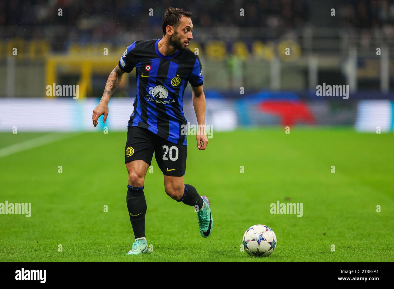 Mailand, Italien. Oktober 2023. Hakan Calhanoglu vom FC Internazionale ...