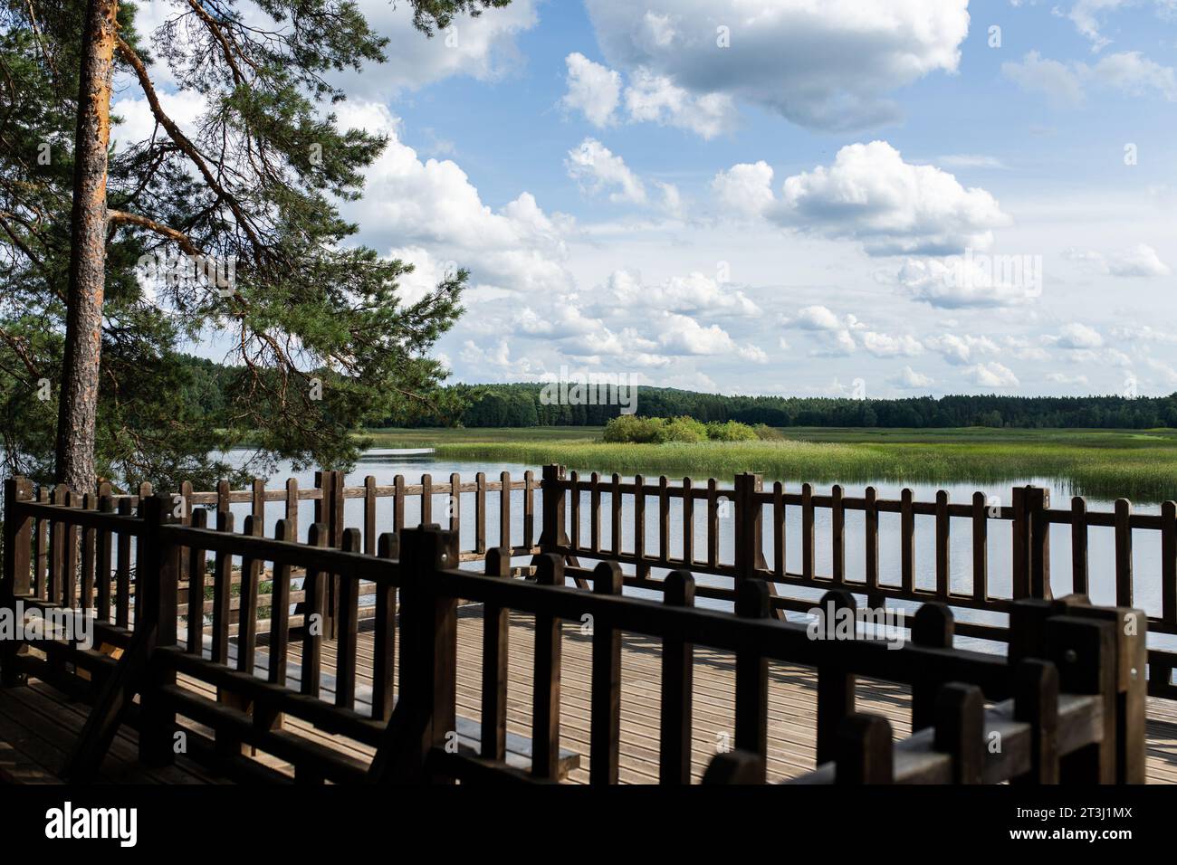 Blick auf den Echo-Teich (Stawy Echo) im Roztoczanski-Nationalpark in ...