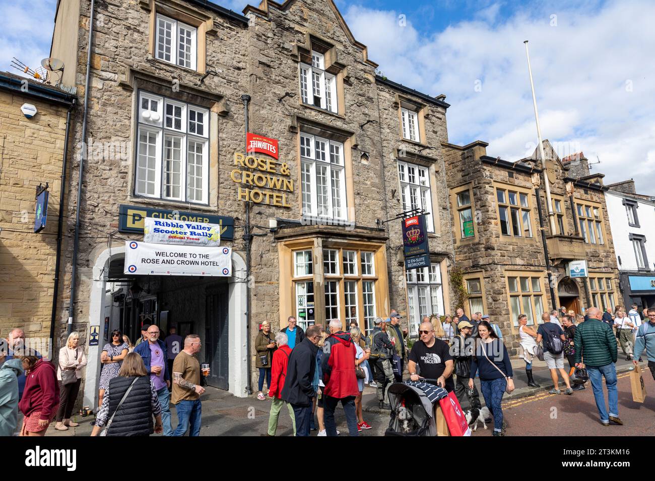 Der Clitheroe Rose and Crown Hotel Pub beherbergt im September 2023 den ...
