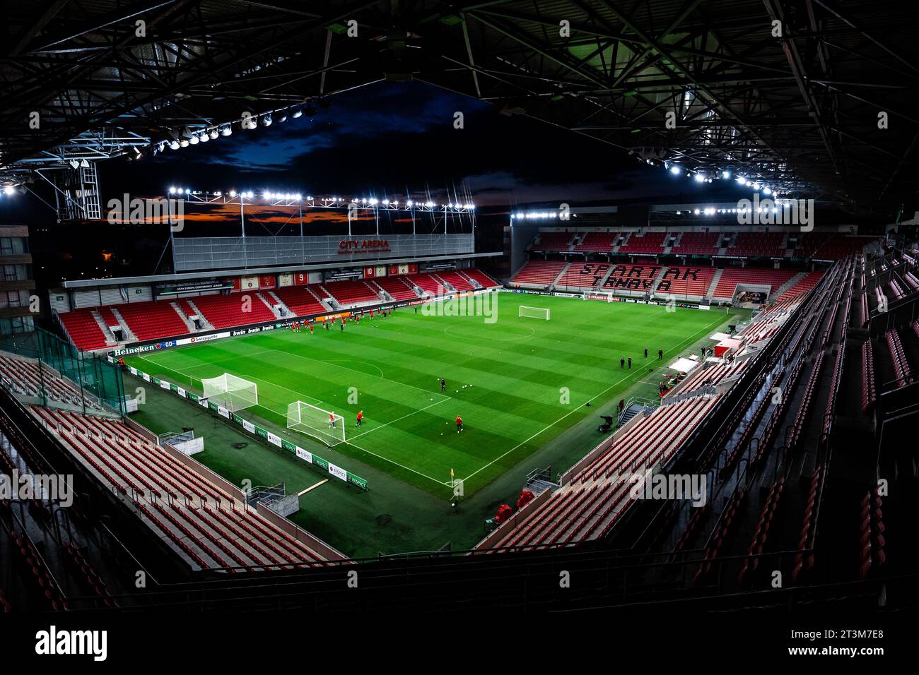 Anton malatinsky stadion -Fotos und -Bildmaterial in hoher Auflösung ...
