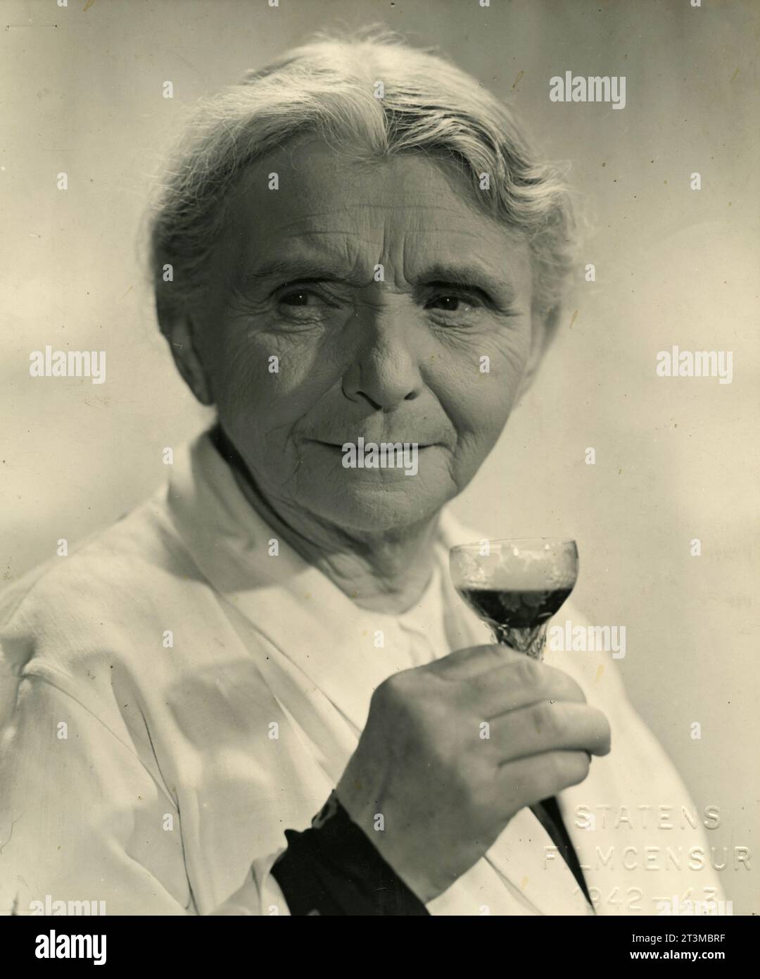 Die dänische Schauspielerin Petrine Sonne in dem Film VI Kunde ha' det ...