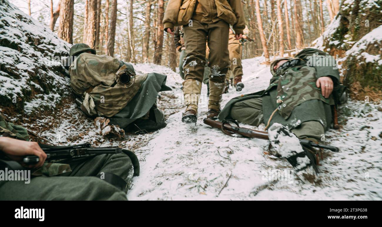 Dead german soldier wwii -Fotos und -Bildmaterial in hoher Auflösung ...