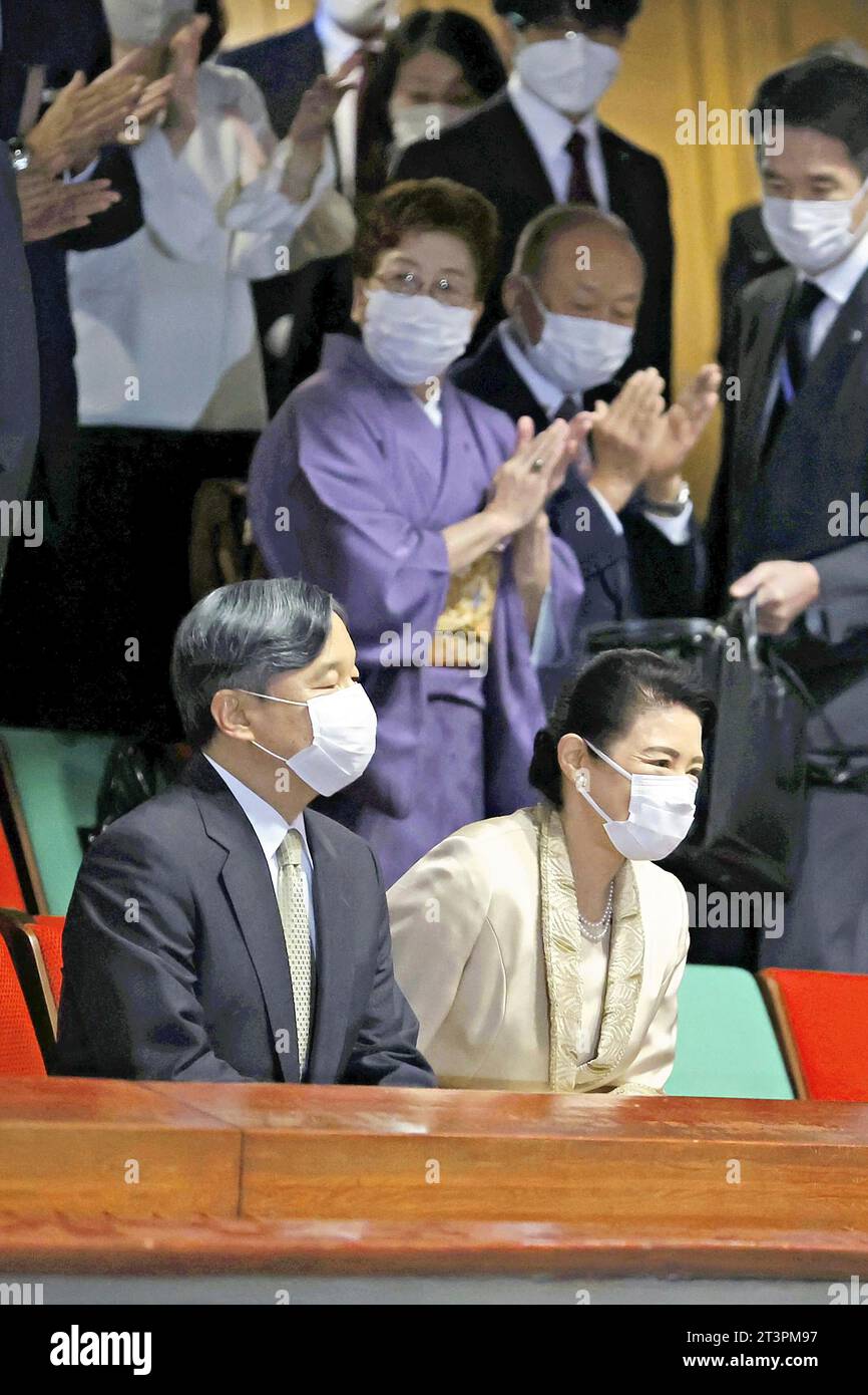 Japanese Emperor Naruhito and Empress Masako appreciate the ballet ...