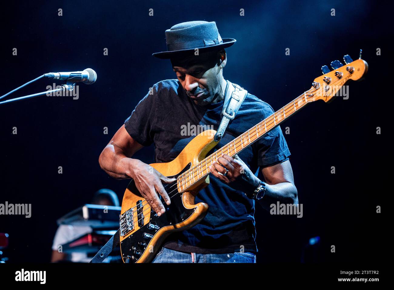Marcus miller musikbild -Fotos und -Bildmaterial in hoher Auflösung – Alamy