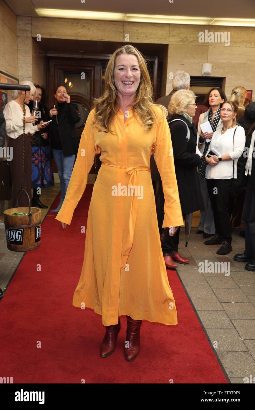 Fuchs theater -Fotos und -Bildmaterial in hoher Auflösung – Alamy