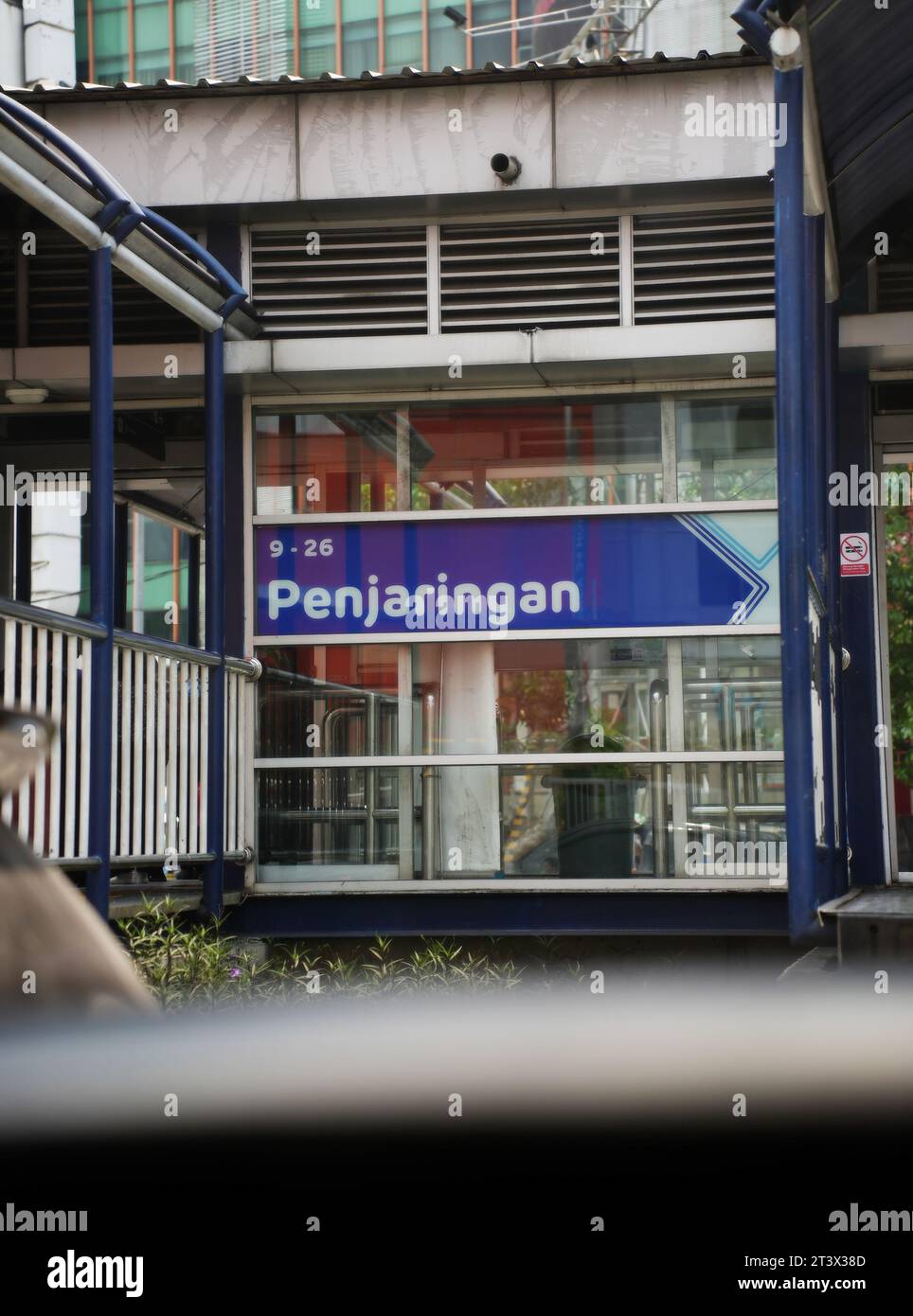 Penjaringan, Jakarta, Indonesien - TransJakarta Shelter, TransJakarta ...