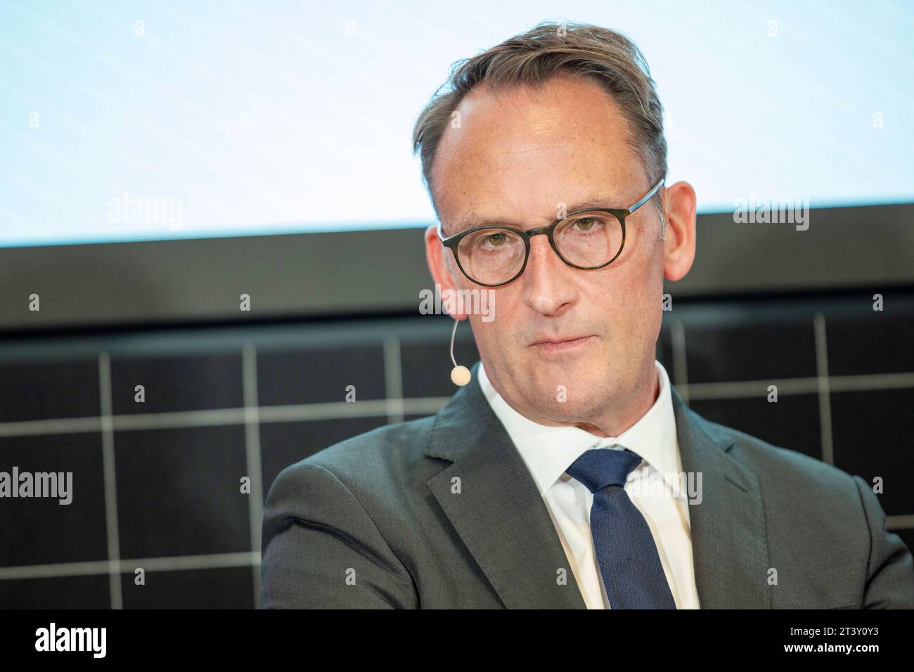 Portraet Tobias Schmid, Europabeauftragter der Medienanstalten und Direktor der Landesanstalt ...