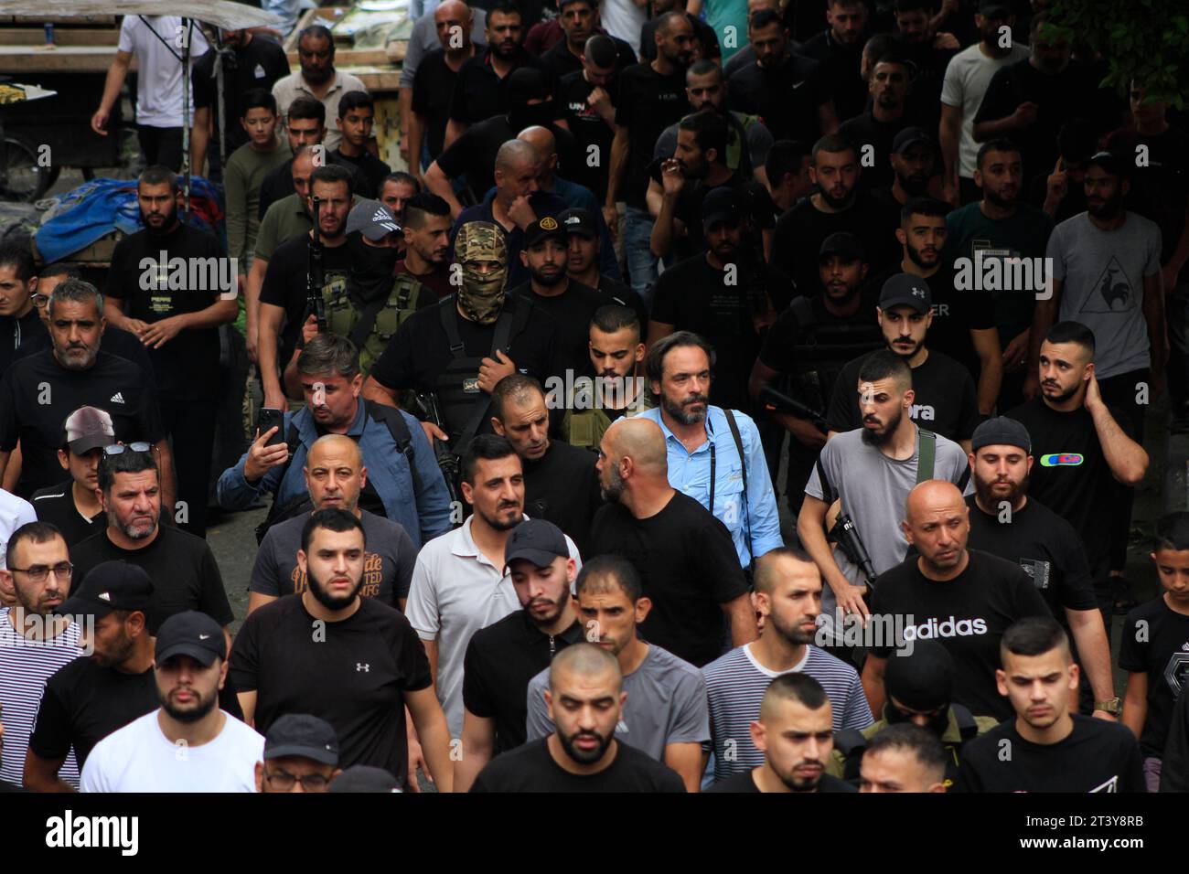 Palästininas tragen die Leichen der Mitglieder des Islamischen Dschihad ...