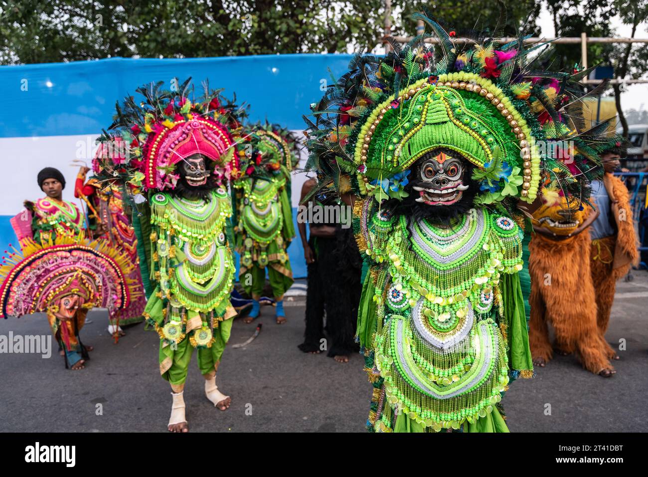 Kalkutta, Indien. Oktober 2023. Während des Durga-Puja-Karnevals steht ...