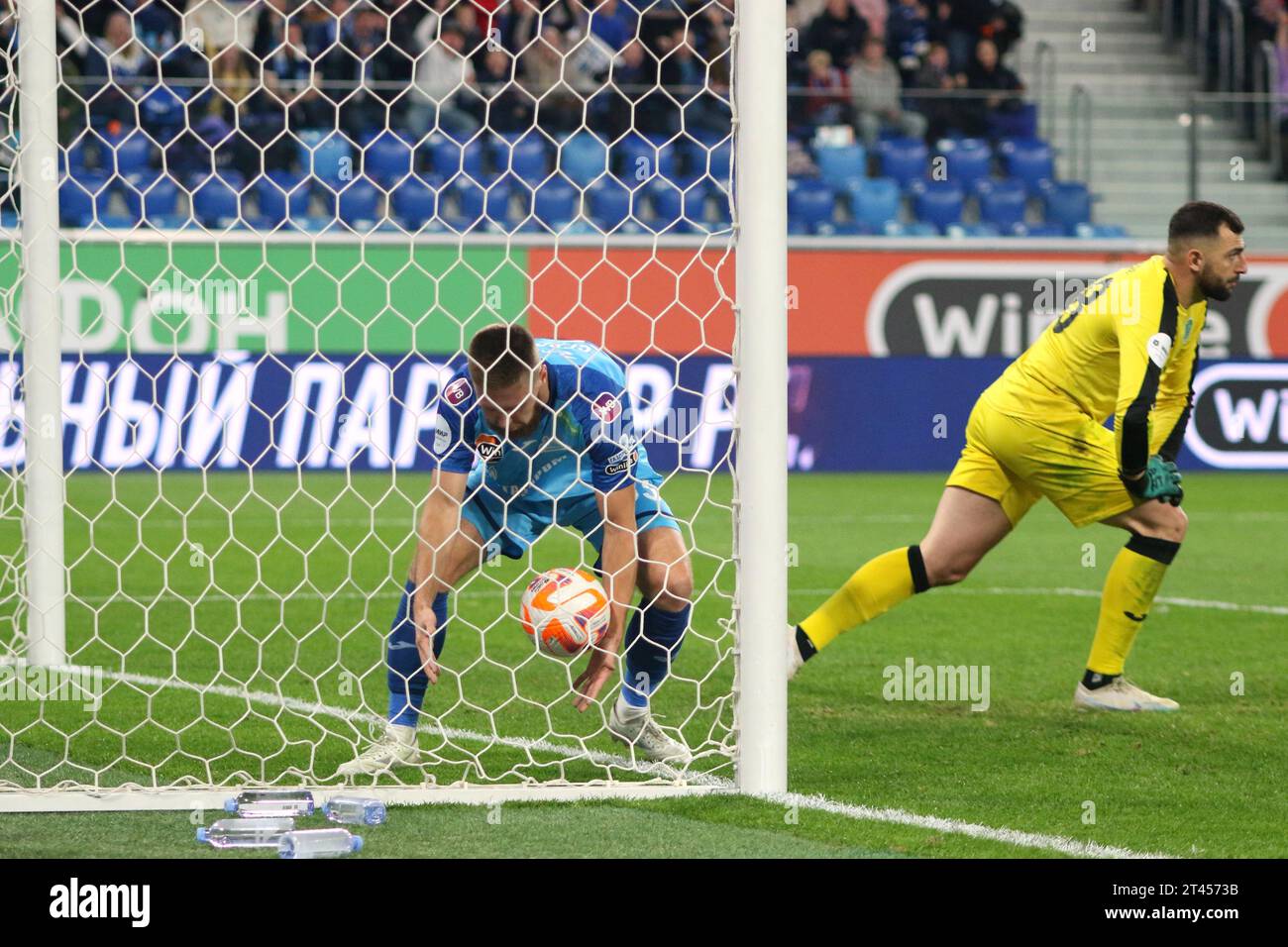 Sankt Petersburg, Russland, 28. oktober 2023: Fußball. Russische ...