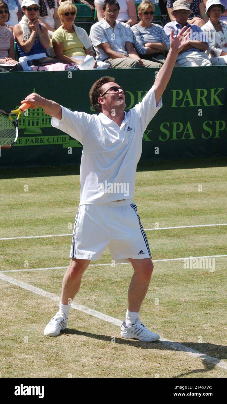 Matthew Perry starb mit 54 Jahren: Friends Star stirbt nach „Ertrinken ...