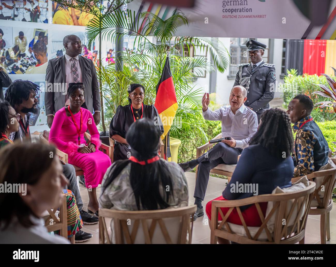Lagos, Nigeria. 30. Oktober 2023. Bundeskanzler Olaf Scholz (SPD) besucht das Deutsch ...