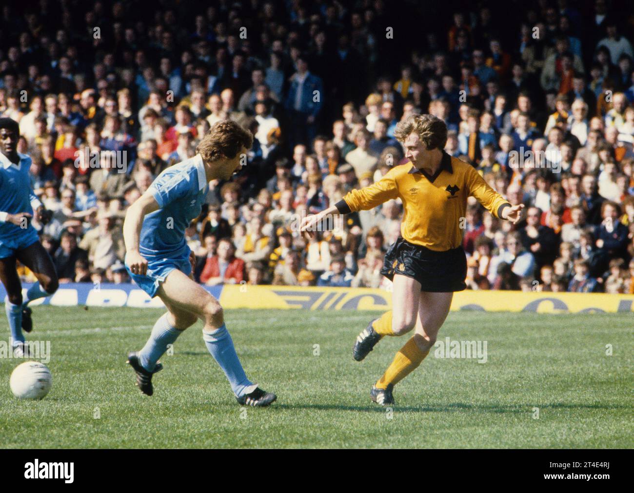 Saison 1980 1981 -Fotos und -Bildmaterial in hoher Auflösung – Alamy