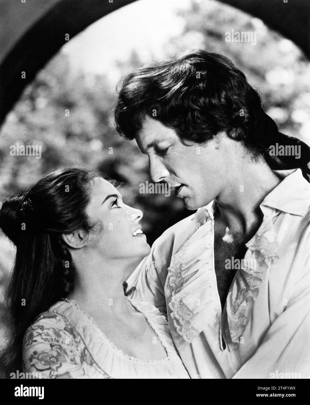 Gemma Craven, Richard Chamberlain, am Set des britischen Musikfilms The ...