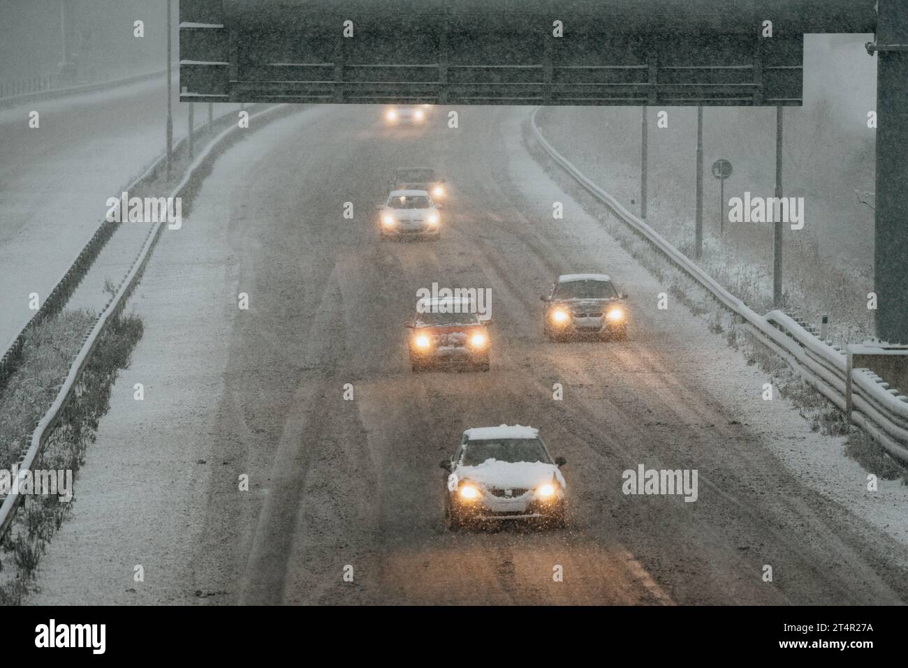 Starke Schneefälle stören die Fahrt in den midlands der A14 bei ... Starke Schneefälle stören die Fahrt in den midlands der A14 bei ...