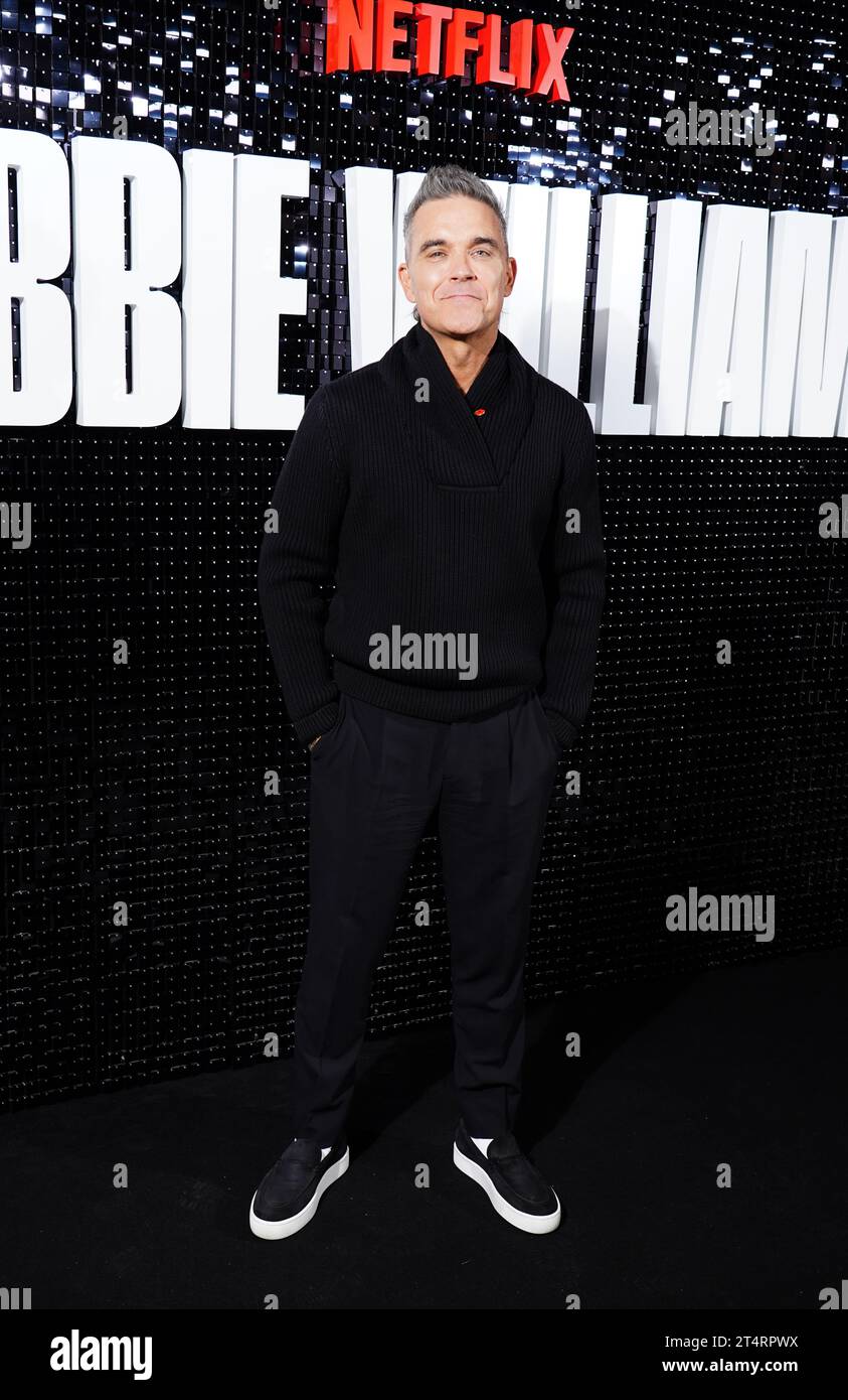 Robbie Williams kommt zur Veröffentlichung des Dokumentarfilms Robbie ...