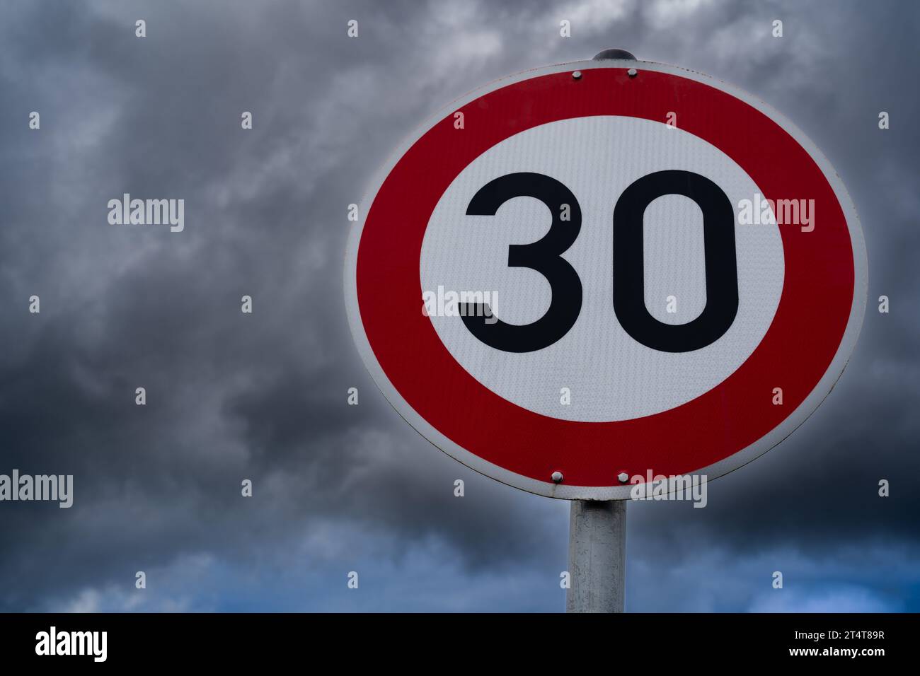 Km h symbol -Fotos und -Bildmaterial in hoher Auflösung – Alamy
