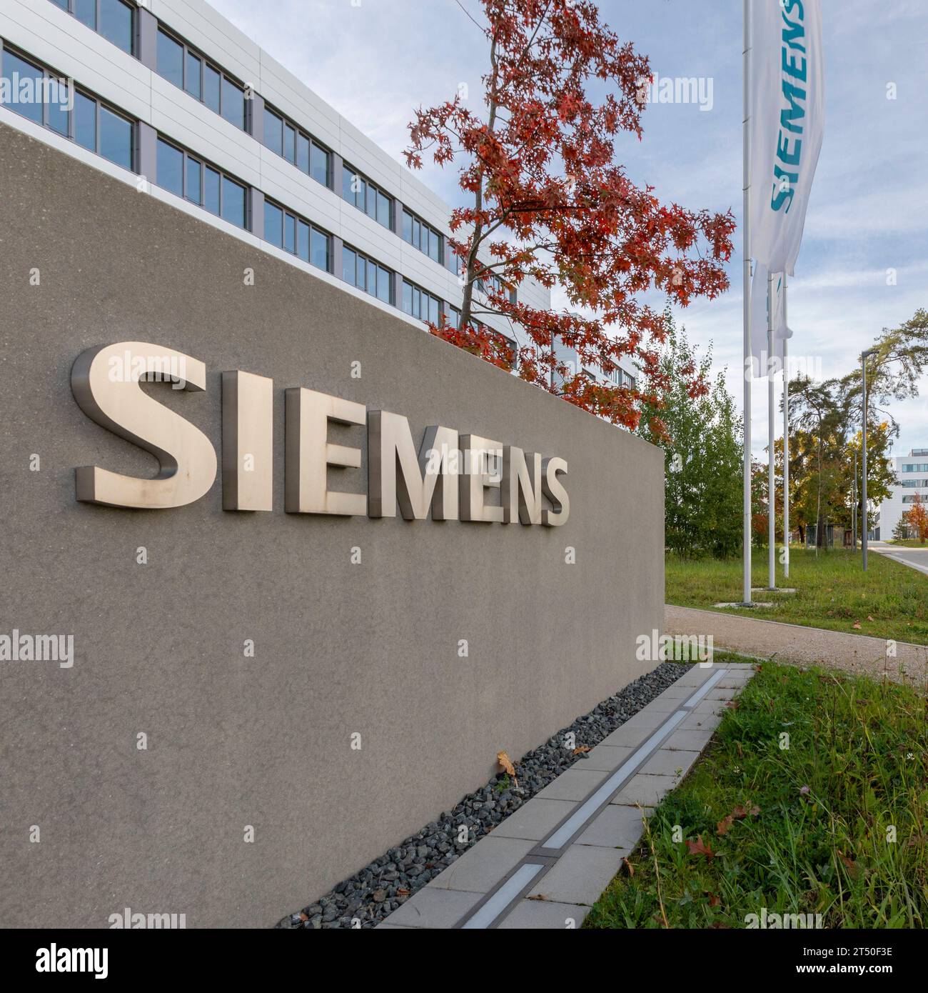 01.11.2023 Reportage Siemens Logo, Logos, Schriftzüge, Markennamen ...