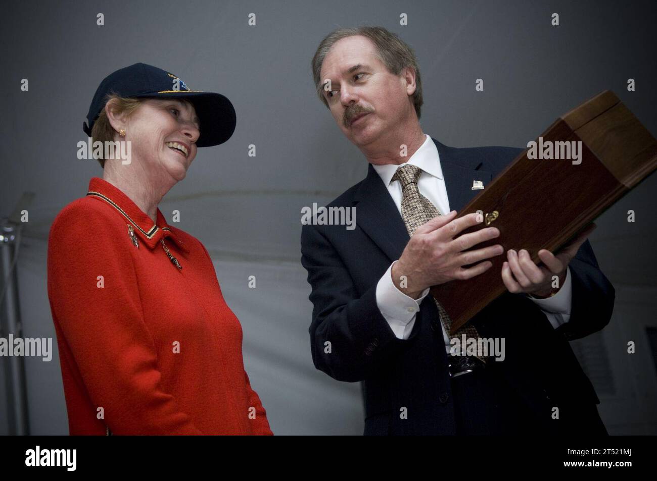 Northrop grumman schiffssysteme -Fotos und -Bildmaterial in hoher ...