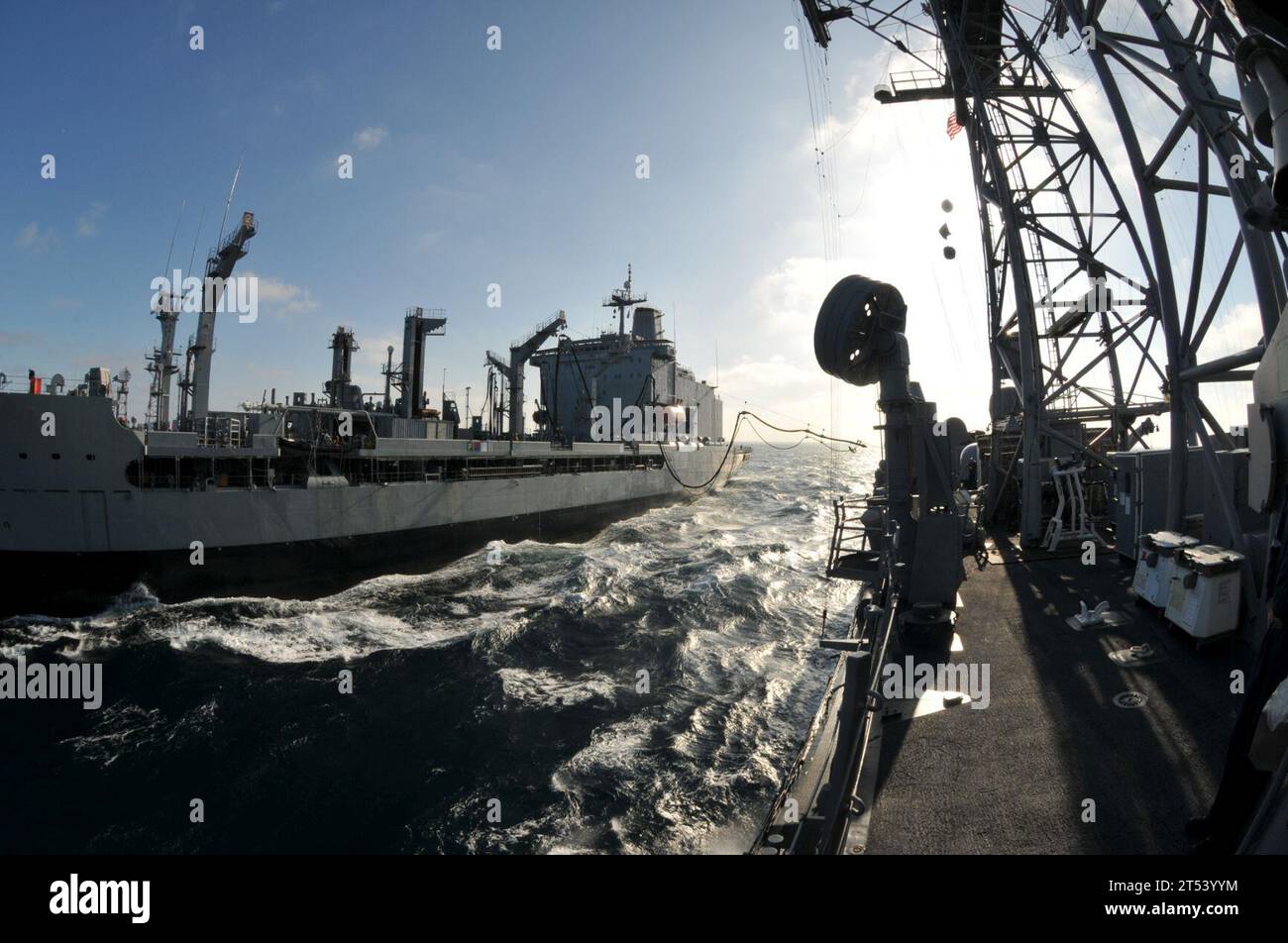 Chilenische Marine, CNS Almirante Montt (AO 52), Fregatte, RAS, U.S ...