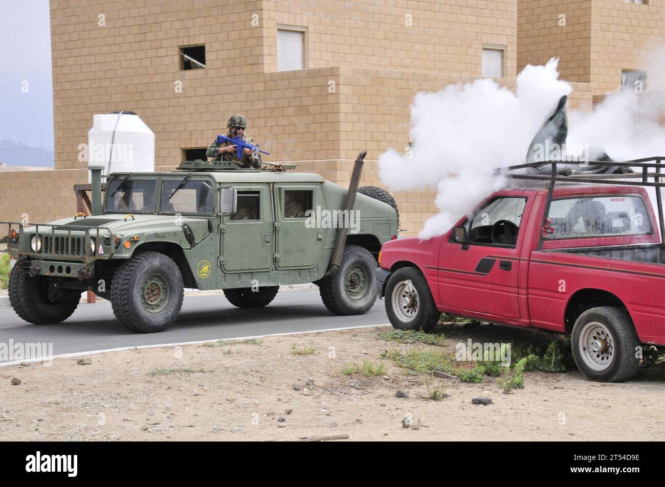 Convoy security element -Fotos und -Bildmaterial in hoher Auflösung – Alamy