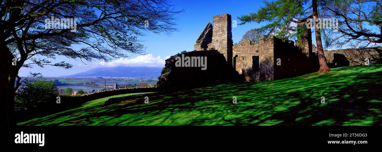 Dundrum castle -Fotos und -Bildmaterial in hoher Auflösung – Alamy