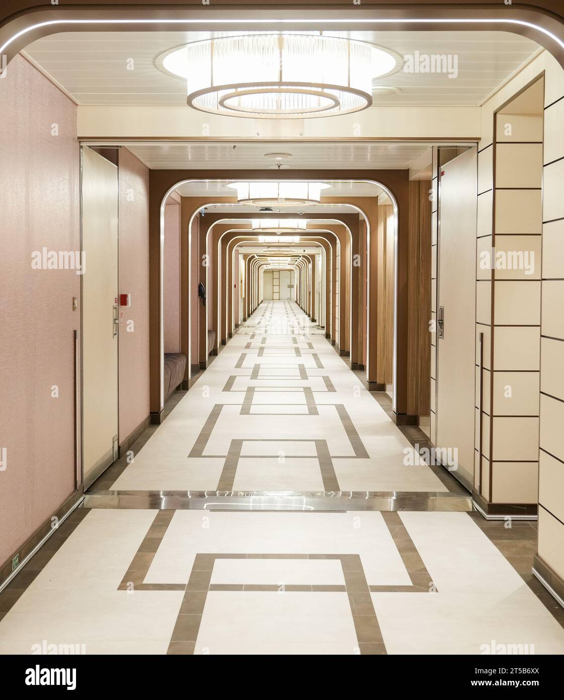 (231104) -- SHANGHAI, 4. November 2023 (Xinhua) -- dieses Foto vom 4. November 2023 zeigt die ...