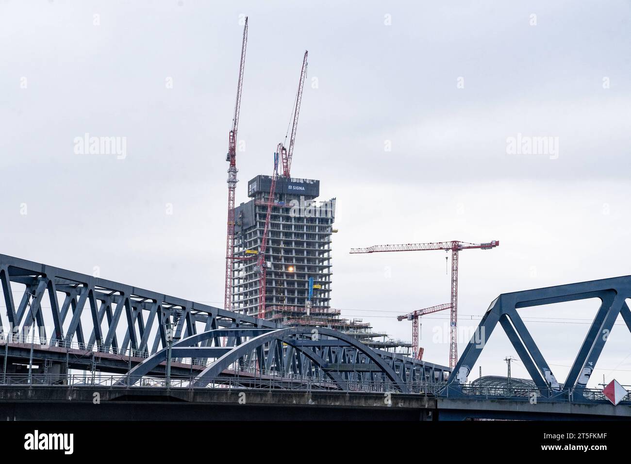Elbtower in Hamburg - Baustopp im Oktober 2023 Medien berichten über die Einstellung der ...