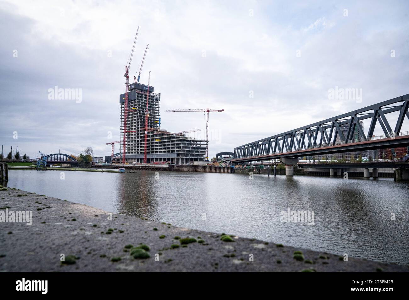 Elbtower in Hamburg - Baustopp im Oktober 2023 Medien berichten über die Einstellung der ...