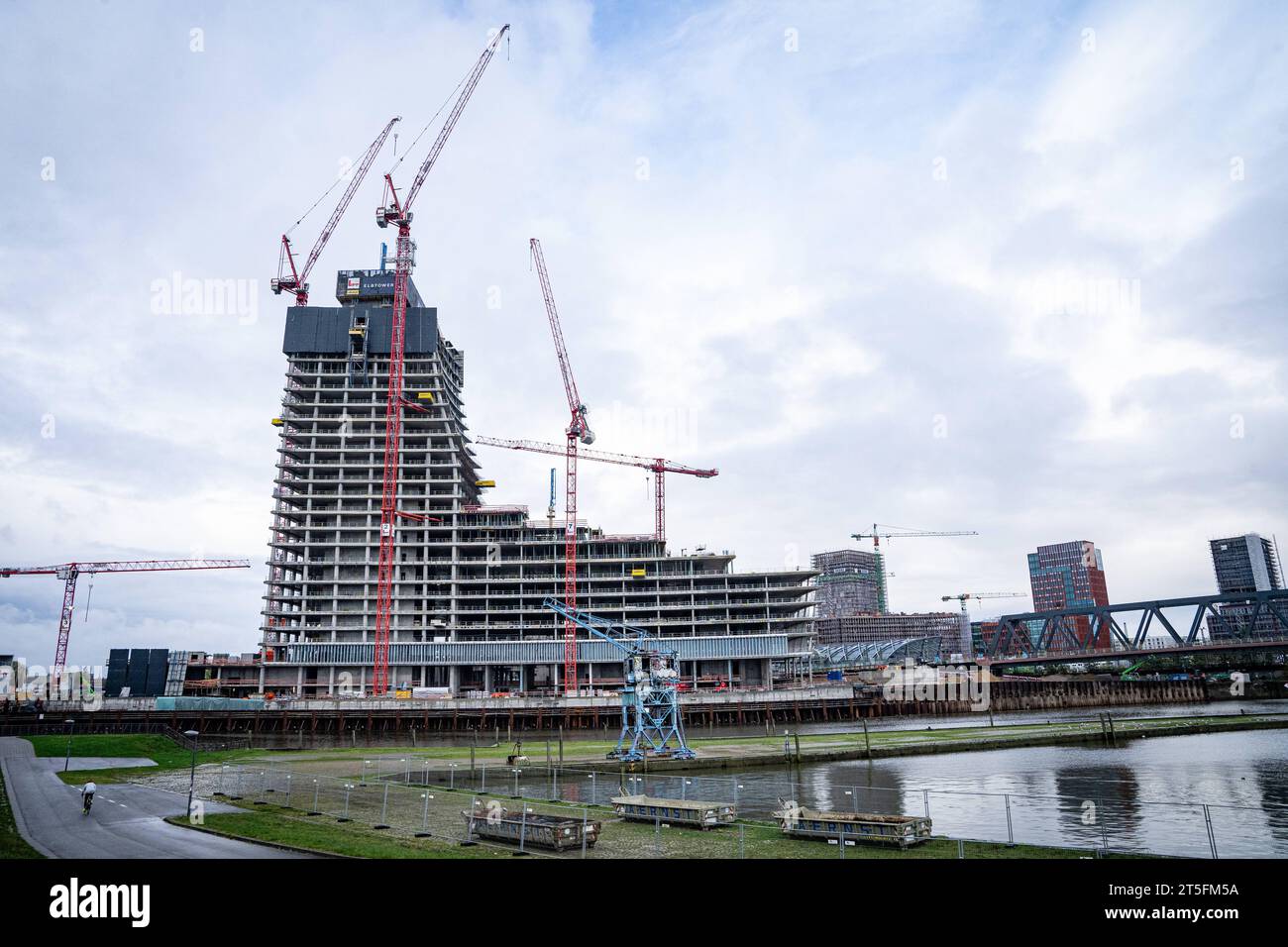 Elbtower in Hamburg - Baustopp im Oktober 2023 Medien berichten über die Einstellung der ...